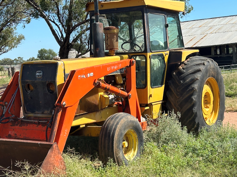 LOT 8 - Chamberlain Tractor. | AuctionsPlus