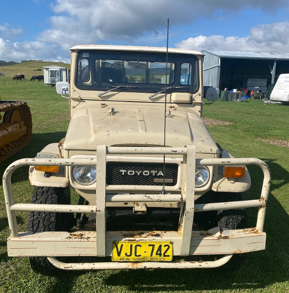 Lot 3 - Toyota HJ47 Landcruiser Ute (1984) | AuctionsPlus
