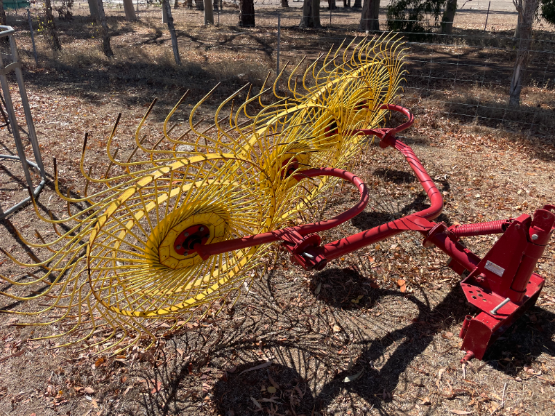 Lot 20 - Hay Rake | AuctionsPlus