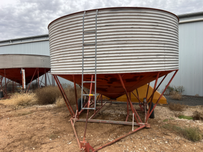 Lot 28 - Yeomans 30T Field Bin #2 | AuctionsPlus