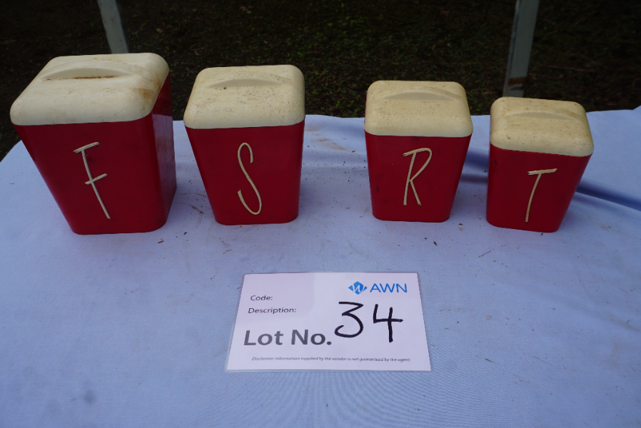 Lot 34 - Bakerlite seat of 4 cannisters | AuctionsPlus