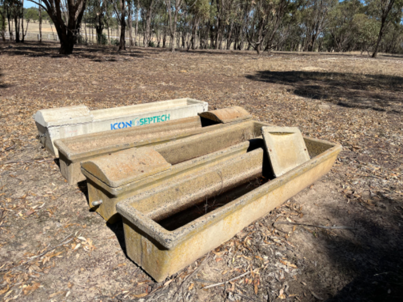 Lot 68 - 4 x Square Concrete Water Troughs | AuctionsPlus