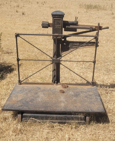 Lot 30 - ASCO Platform Wool Scales | AuctionsPlus