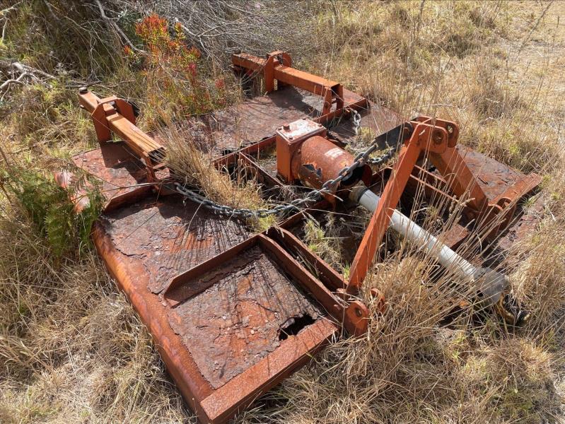 Lot 36 - Howard 7ft Heavy Duty Slasher (needs new top) | AuctionsPlus