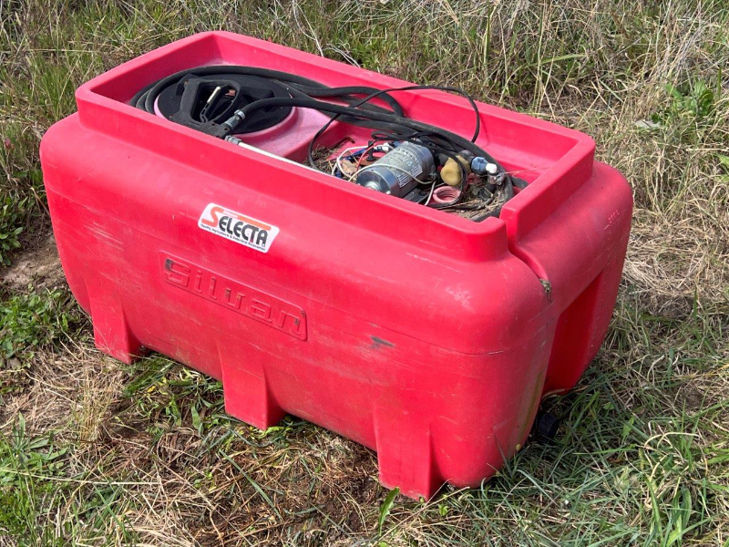 Lot 20 - SELECTA SPRAY UNIT | AuctionsPlus