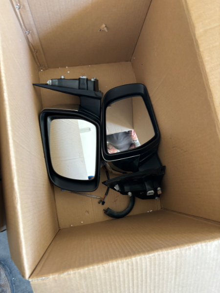 Lot 39 - EXTENSION MIRRORS | AuctionsPlus