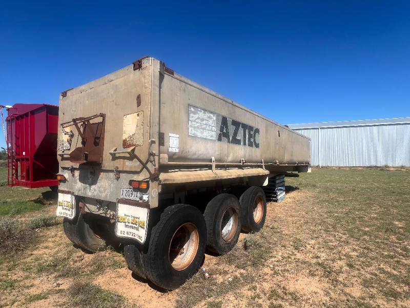 Lot 22 - Aztec Tipping Trailer | AuctionsPlus