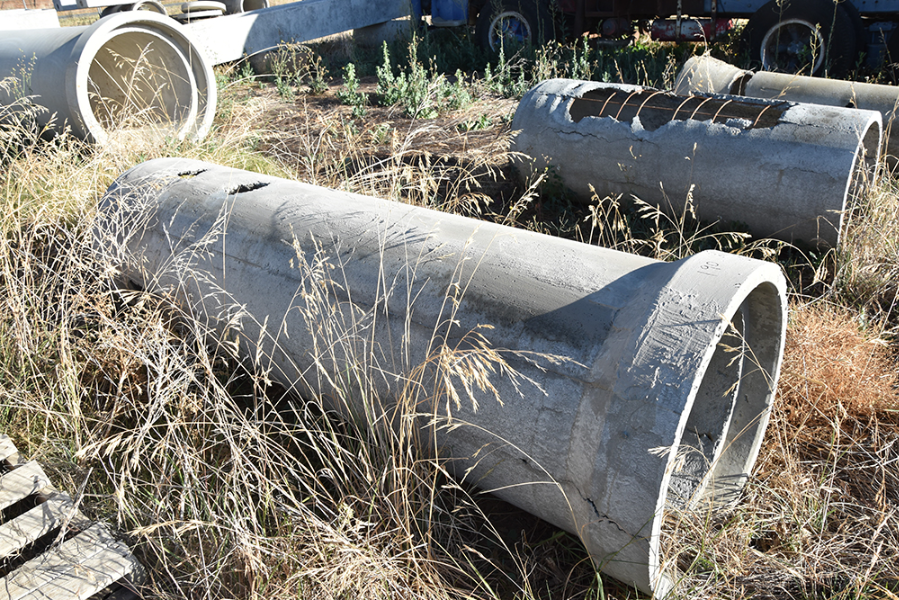 190 - Bell End Pipe | AuctionsPlus
