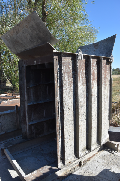 Lot 604 - Box Culvert mould, 1.2m x 900mm | AuctionsPlus