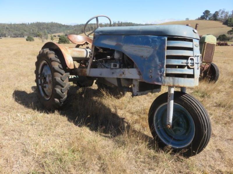Lot 38 - OTA 3 Wheeler Tractor w/ Ford Engine | AuctionsPlus