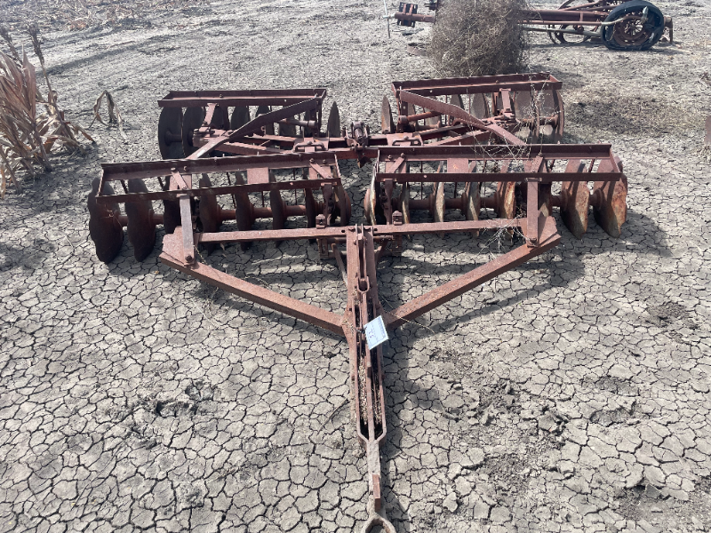 Lot 52 - McCormick 16 plate disc harrow, 8 foot | AuctionsPlus
