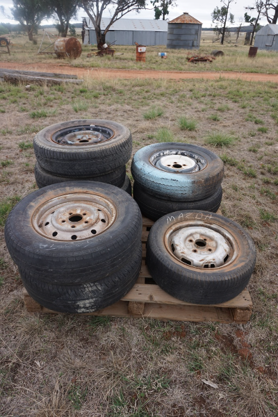 Lot 77 - Mixed Pallet of tyres/rim | AuctionsPlus