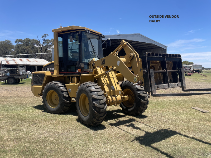 Lot 200 - Caterpillar Loader 910g series 11 | AuctionsPlus