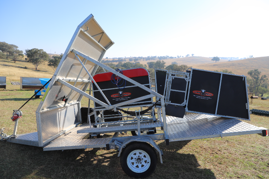 Lot 2A - Combi Clamp & Trailer | AuctionsPlus