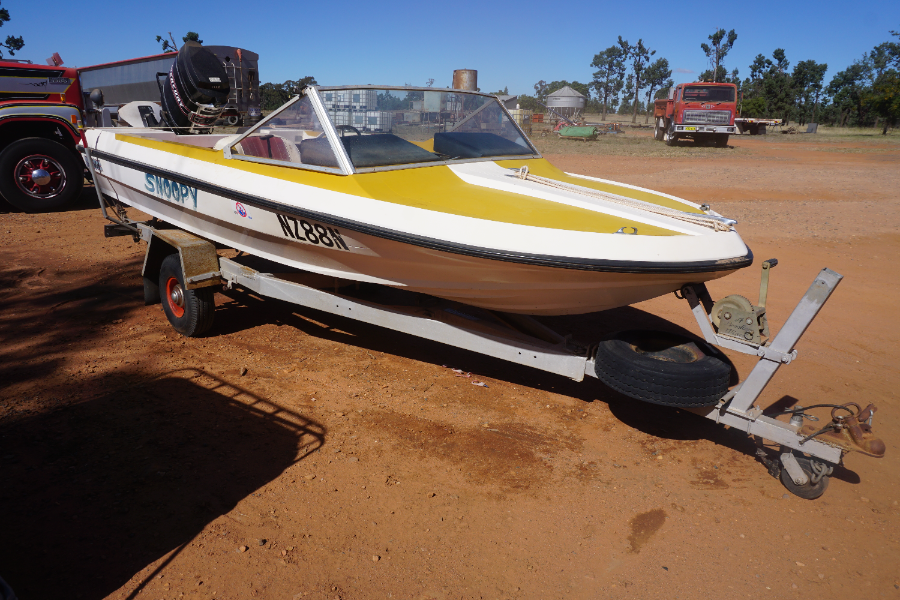 Lot 17 - Brooker 1980 boat & trailer | AuctionsPlus