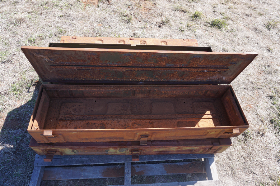 Lot 185 - Army tool boxes | AuctionsPlus