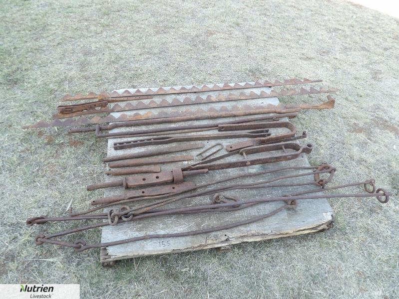 Lot 155 - Pallet of metal pieces | AuctionsPlus