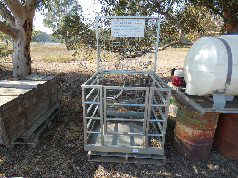 Lot 115 - Working at heights platform/cage | AuctionsPlus