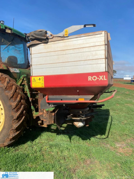 Lot 12 - (6215) Vicon Fertalizer Spreader RO-XL | AuctionsPlus