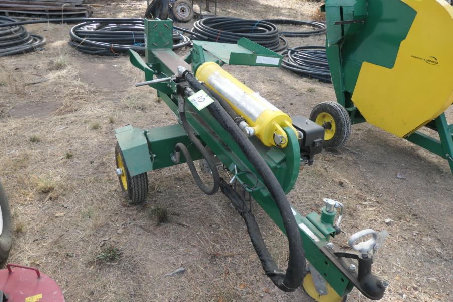 Lot 10 - Millers Falls 40T Log Splitter | AuctionsPlus