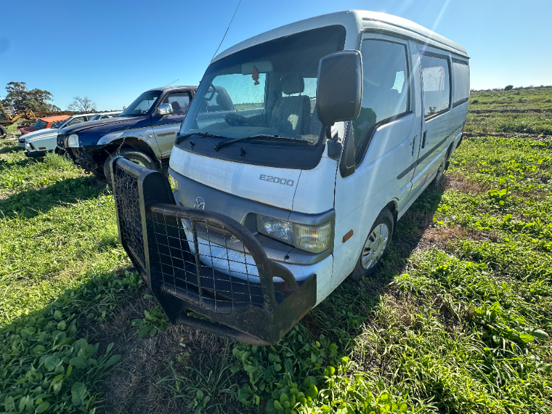 Lot 40 - Mazda E2000 Van | AuctionsPlus