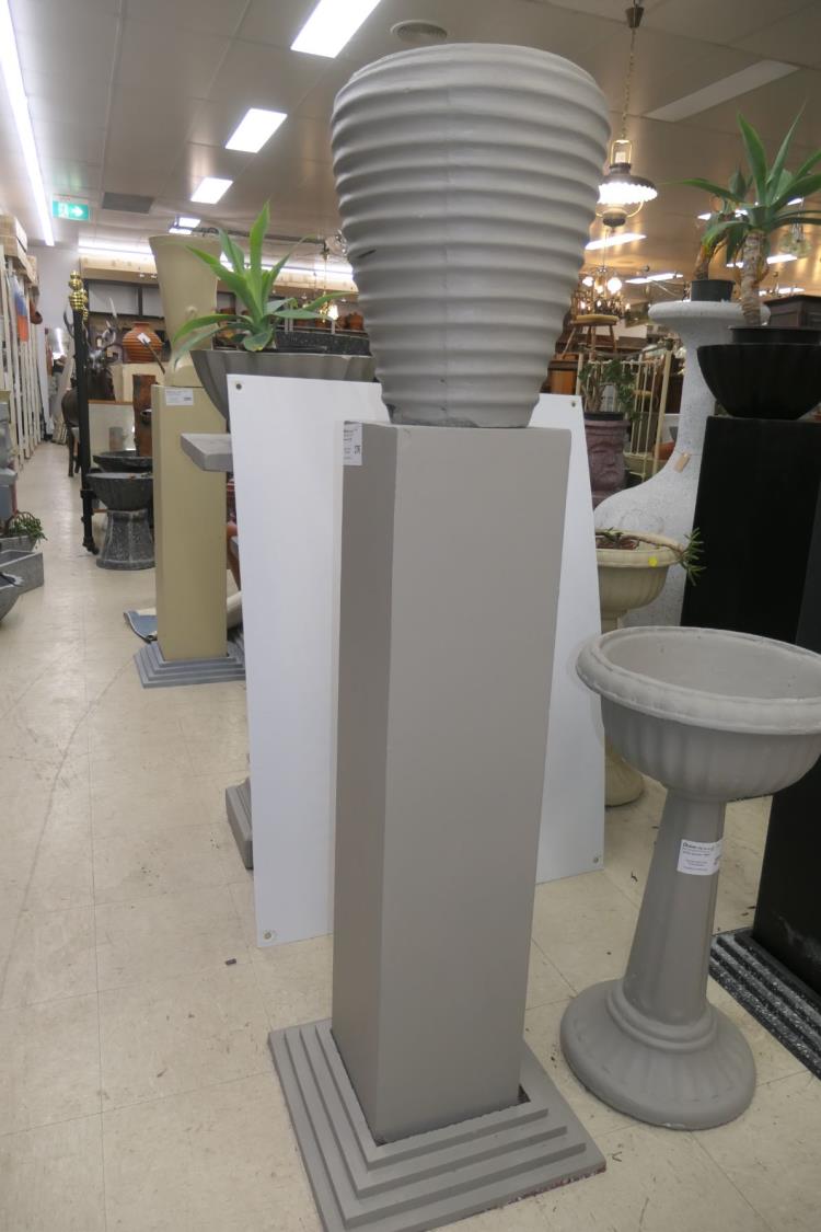 Lot 276 - Concrete Pot & Concrete Stand | AuctionsPlus