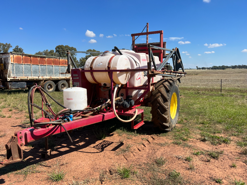 Lot 144 - 2013 Croplands Stallion 3000lt tank and 30ft boom. | AuctionsPlus