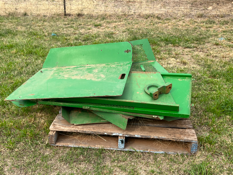 Lot 44 - JD Header covers | AuctionsPlus