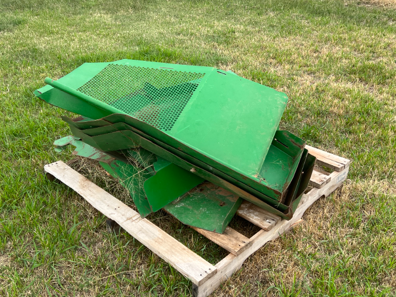 Lot 47 - JD Header guards | AuctionsPlus
