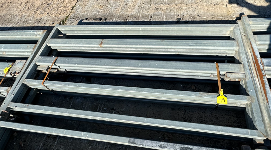 Lot 49 - Gates | AuctionsPlus