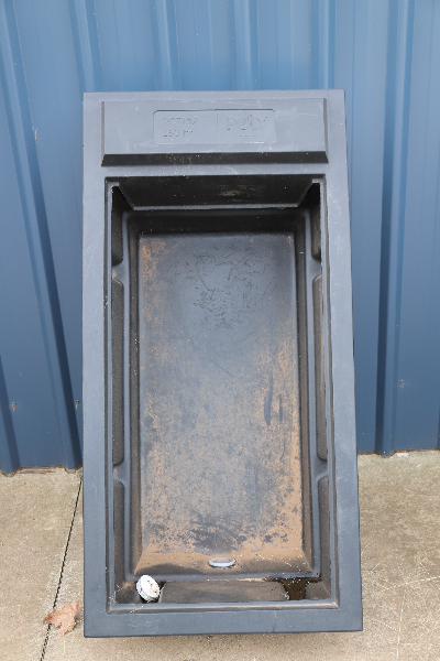 Lot 42 - Polymaster Water Trough 160L x 2 ($/each) | AuctionsPlus