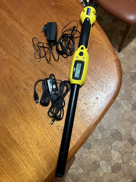 Lot 102 - XRS Stick Reader | AuctionsPlus