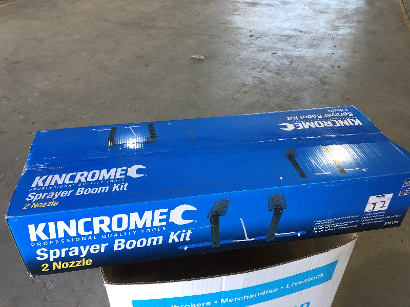 Lot 106 - Boom Spray Kit - 2 Nozzles | AuctionsPlus