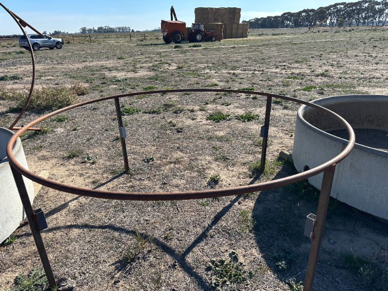 Lot 13 - Stock Trough Rings | AuctionsPlus