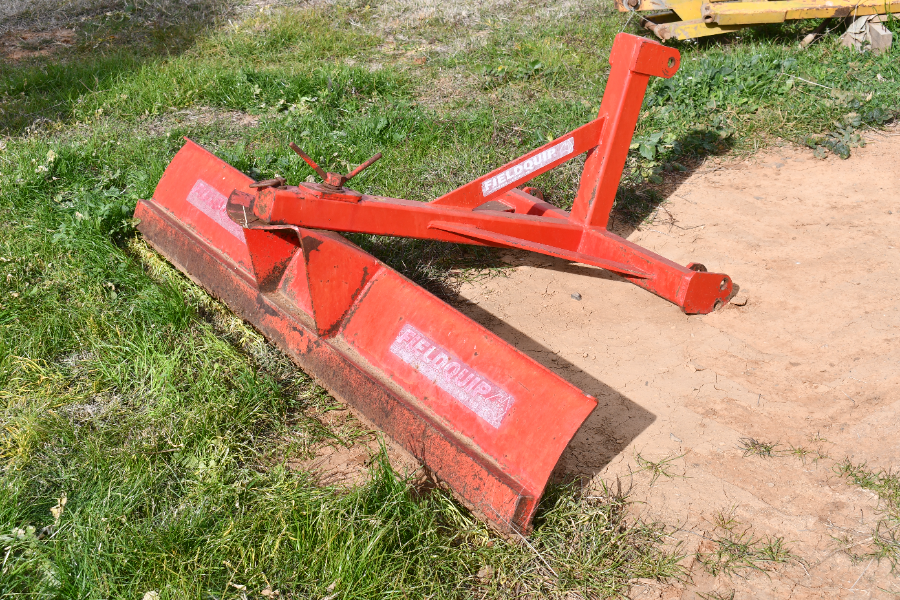 Lot 46 - Fieldquip 6ft rear blade | AuctionsPlus