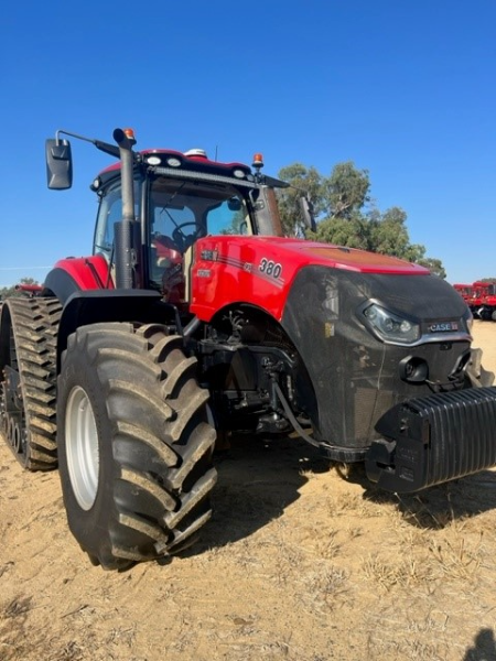 Lot 10 - CASE IH AFS CONNECT MAGNUM 380 ROWTRAC ULTIMATE SPEC | AuctionsPlus