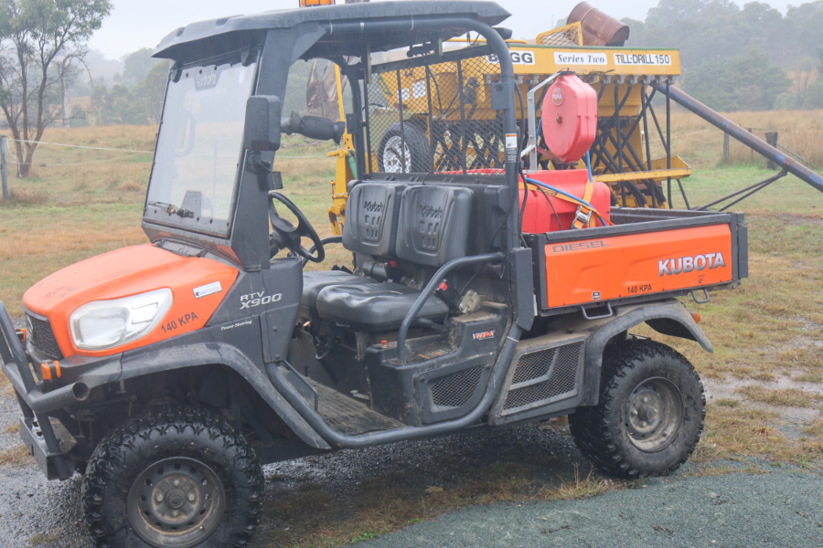 Lot 13 - Kubota side by side RX900 | AuctionsPlus
