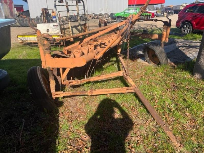 Lot 19 - Chamberlain 14 way - 1 way plough | AuctionsPlus
