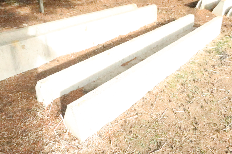 Lot 145 - Endless Concrete Feed troughs 8ft x 25 | AuctionsPlus