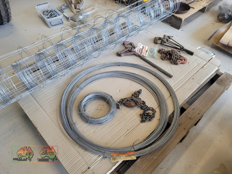 Lot 103 - (7920) Wire & Wire Strainers | AuctionsPlus