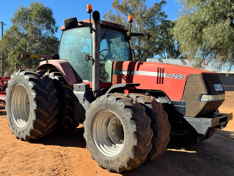 Lot 26 - 2005 Case IH MX255 FWA Tractor F/w Front and Duals | AuctionsPlus
