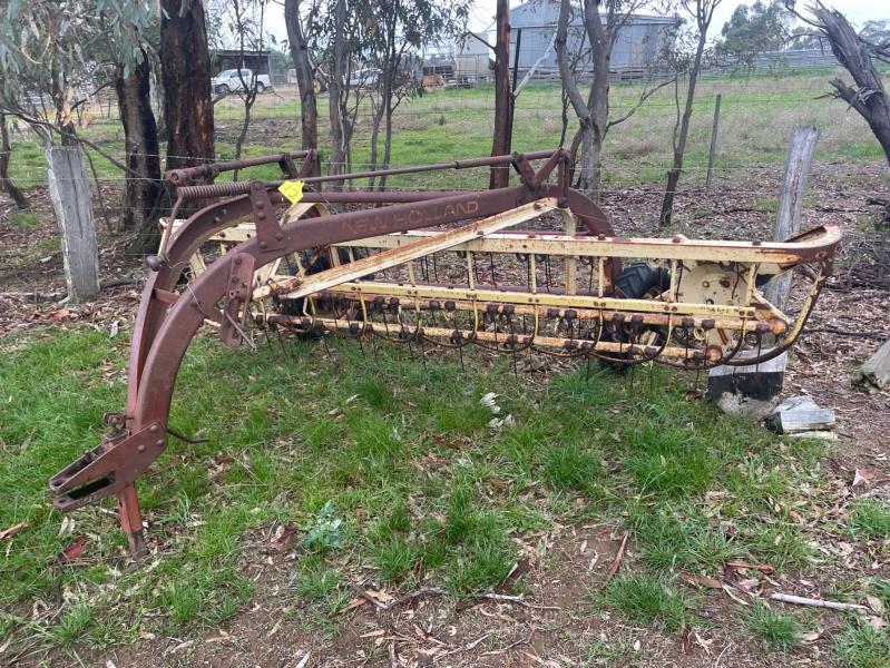 Lot 12 - Hay Rake | AuctionsPlus