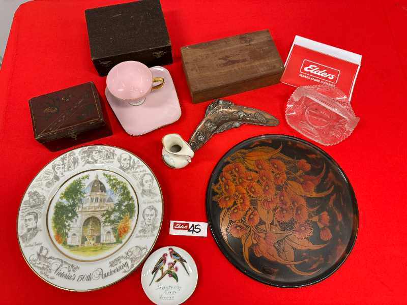 Lot 45 - Assorted Australian Items & Boxes. | AuctionsPlus