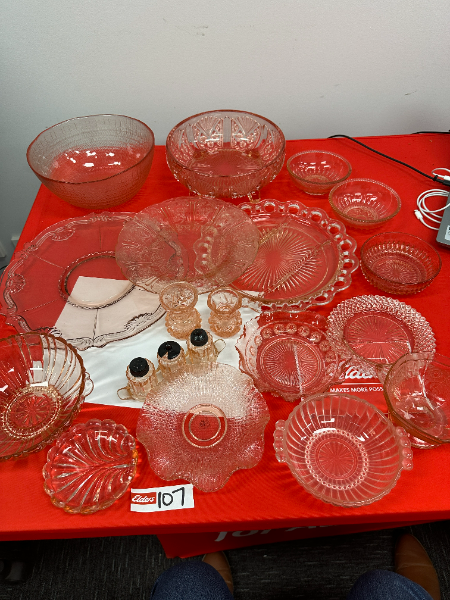 Lot 107 - Assorted Glassware and Pink Depression Glassware | AuctionsPlus