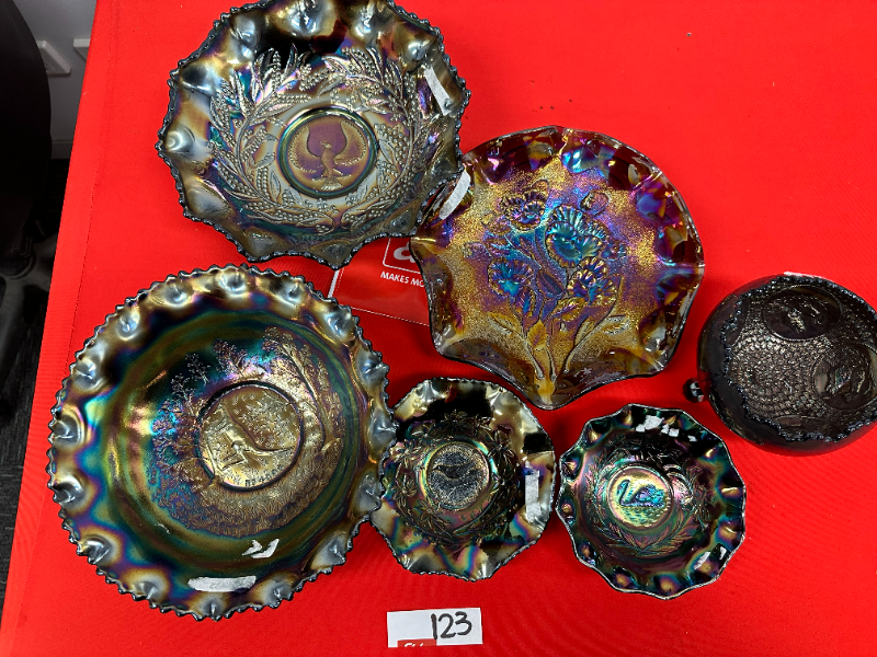 Lot 123 - Assorted Carnival Glassware including 3 horses, Swan, Crow, Phoenix, Kangaroo & Violet ...