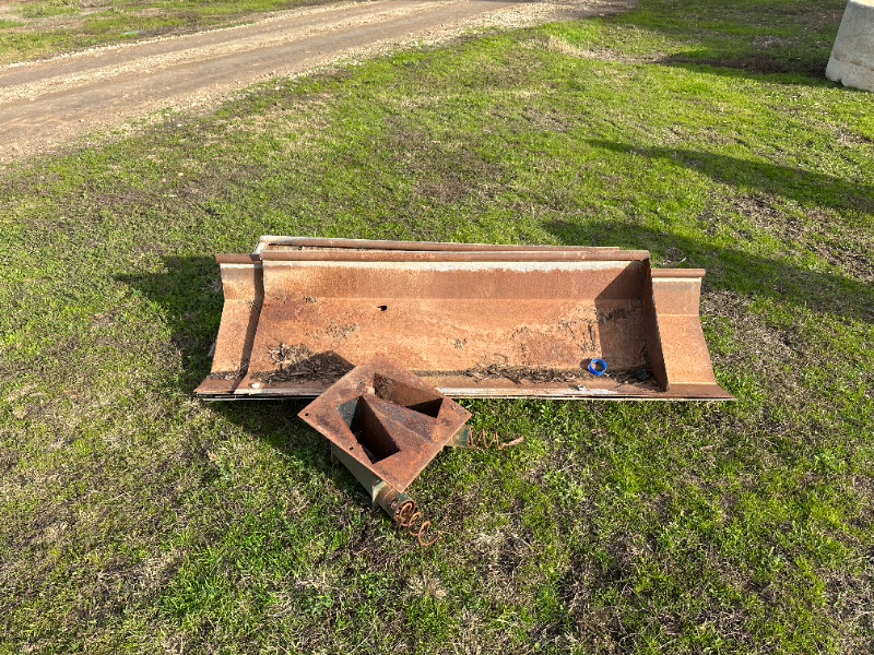 Lot 26 - Grain Troughing & Auger Boot | AuctionsPlus