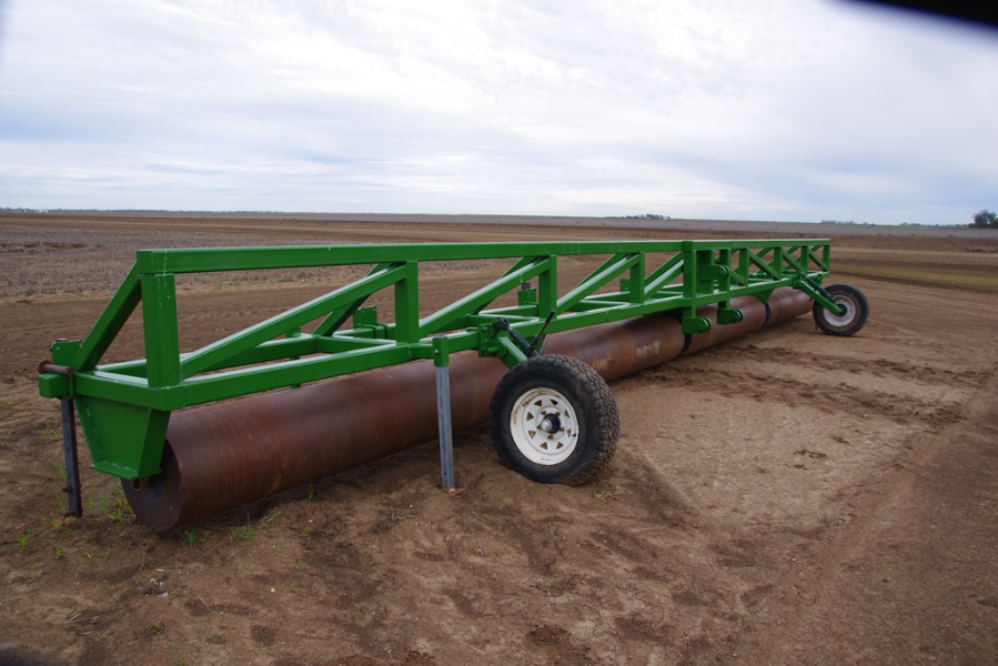 Lot 52 - 12m steel drum bed roller | AuctionsPlus