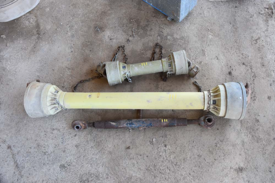 Lot 111 - Third Link & PTO Shafts | AuctionsPlus