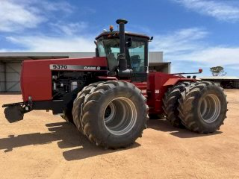 Lot 5 - Case 9370 Steiger | AuctionsPlus