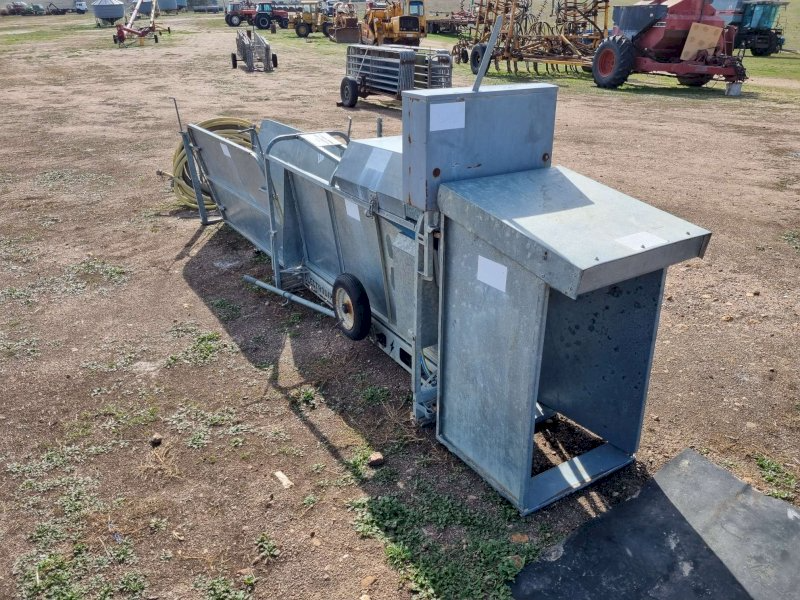 Lot 28 - ElectroDip Sheep Jetter | AuctionsPlus